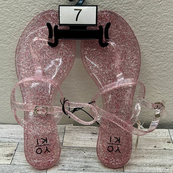 Yoki | Shoes | Yoki Jelly T Strap Pink Glitter Size 7 Sandals Nwt ...